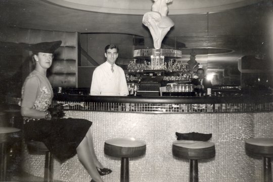 Chez Ami: The Home of the "Revolving Bar" - WNY Heritage